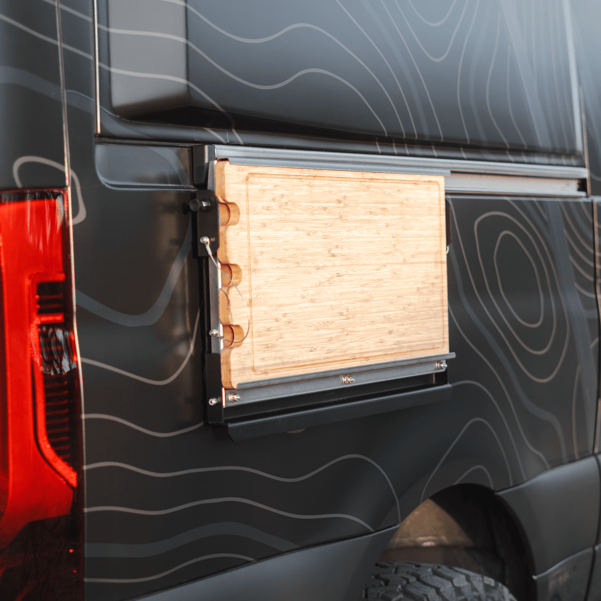 Owl Trax Table – Owl Vans