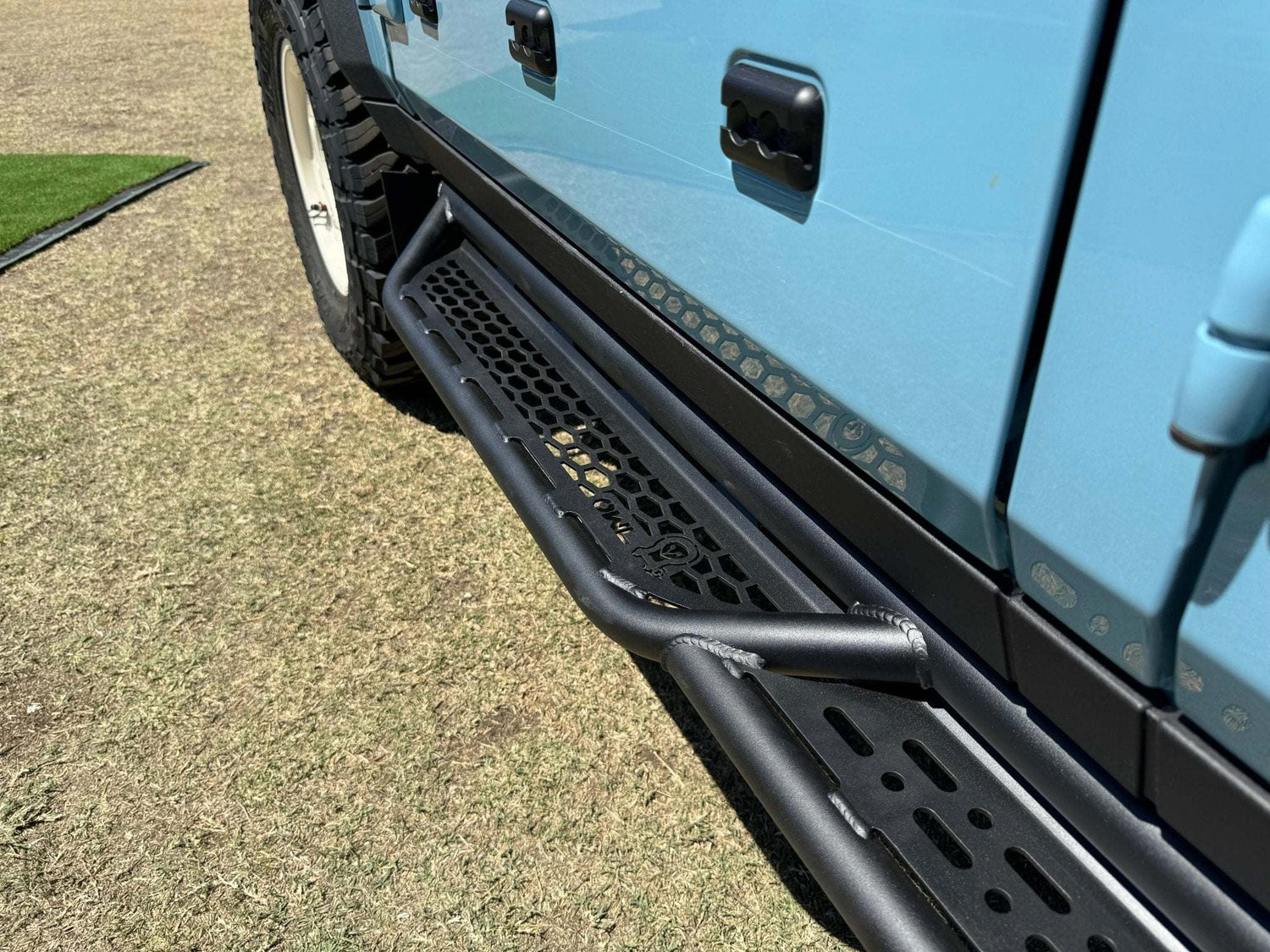 Grenadier Side Steps / Rock Sliders : Tubular Off Road - Owl Outdoors