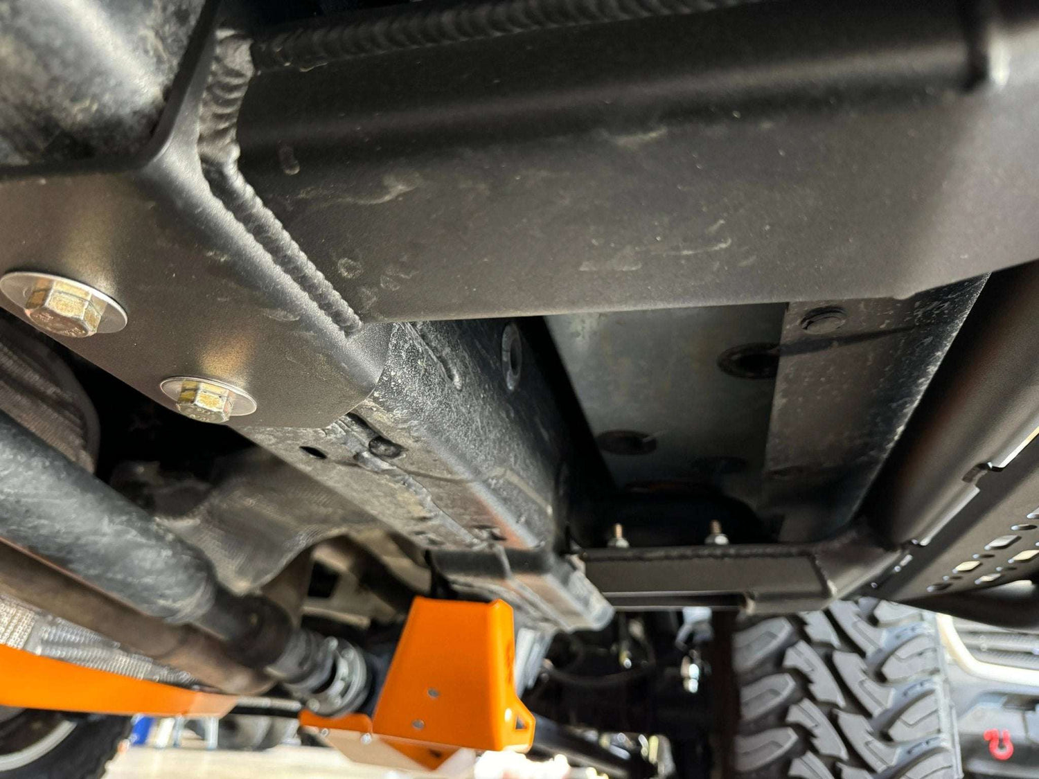Grenadier Side Steps / Rock Sliders : Tubular Off Road - Owl Outdoors